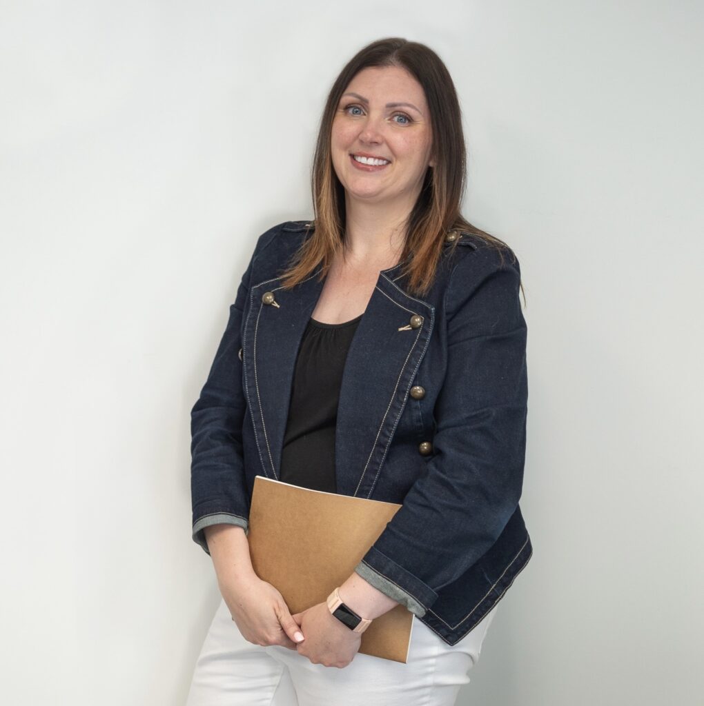 Erin: Experienced Therapist at Brock Counselling